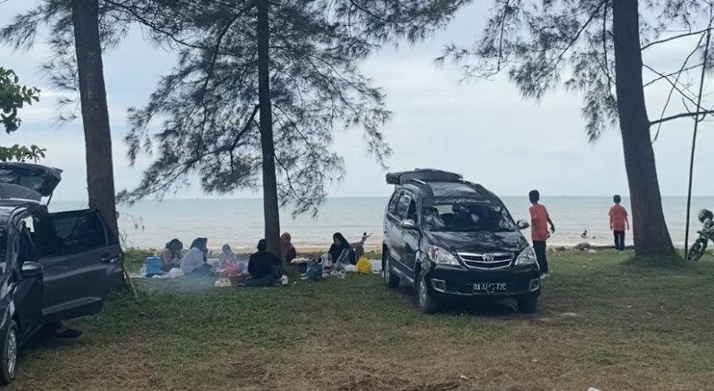 Pantai Rindu Alam, Masih Menjadi Destinasi Tujuan Wisata di Tanah Bumbu ...